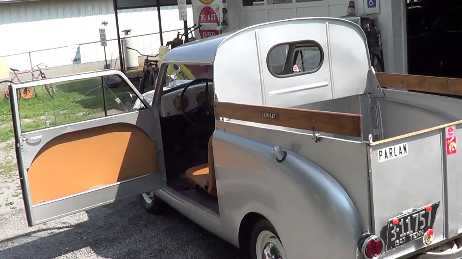 ScottieDTV - Coolest Cars On The Web 1946 Crosley Round side Pick Up